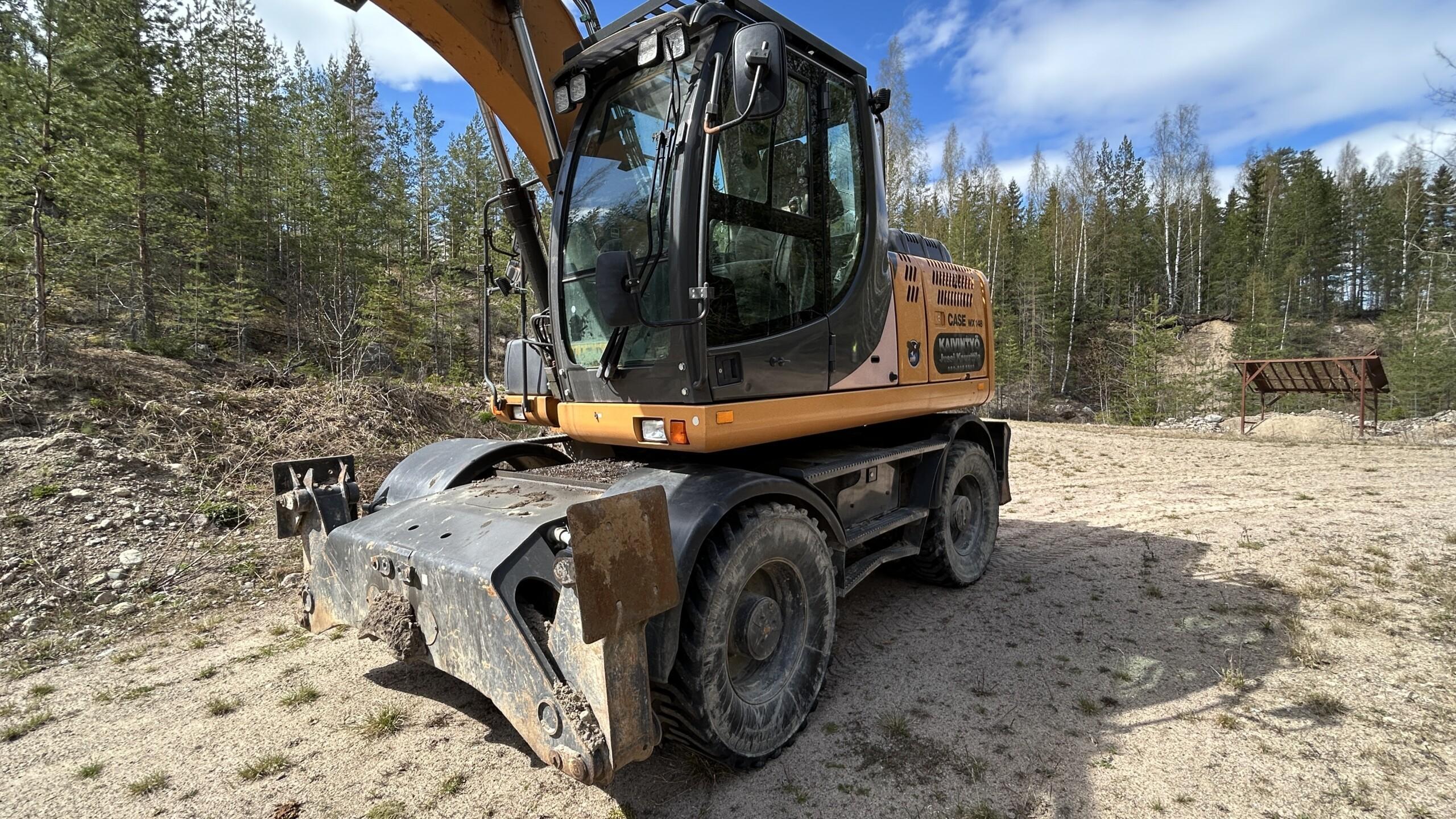 CASE WX 148 - Maatori